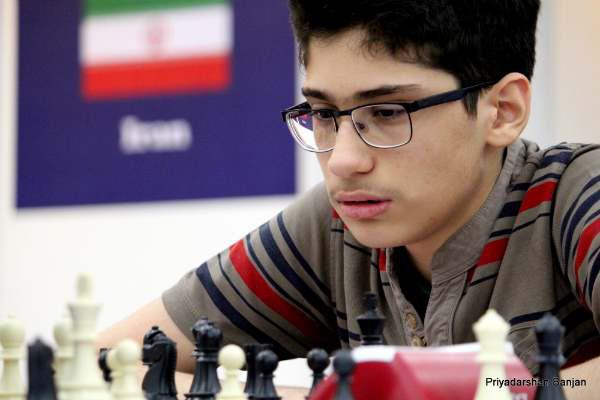 Iranian chess player will try to renounce his citizenship over pressure ...