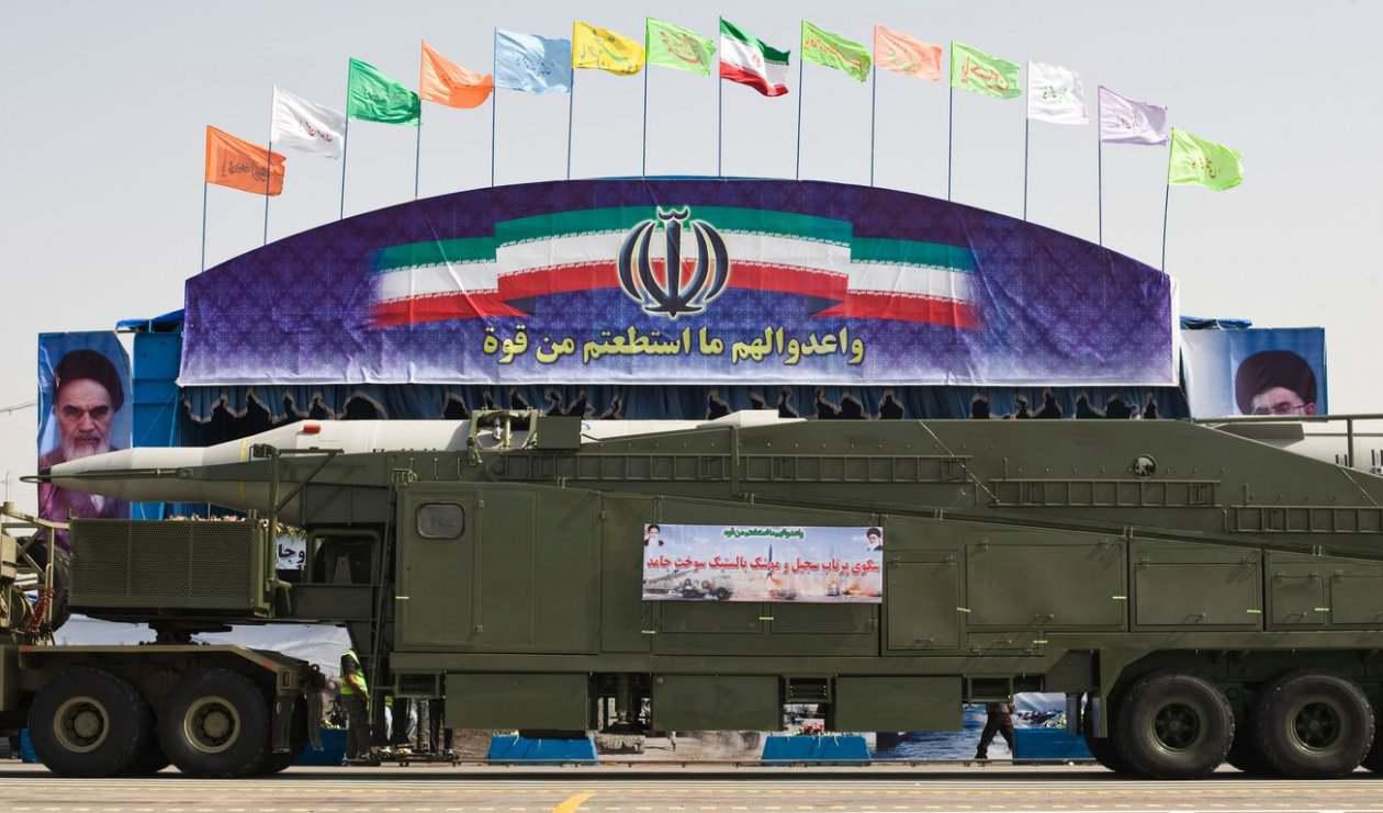 Iran’s terrifying Ballistic Missile Sejjil could carry a nuclear ...